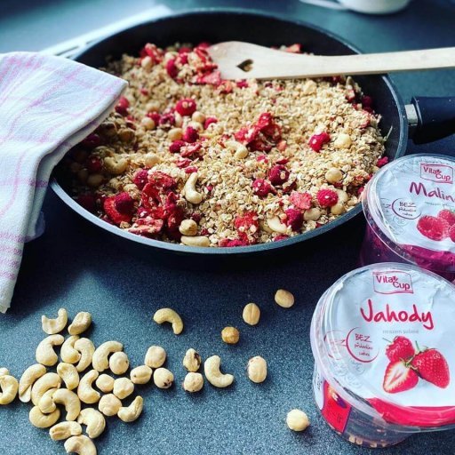 Domácí müsli bez cukru s ořechy a lyofilizovaným ovocem | Bc. Martina ...